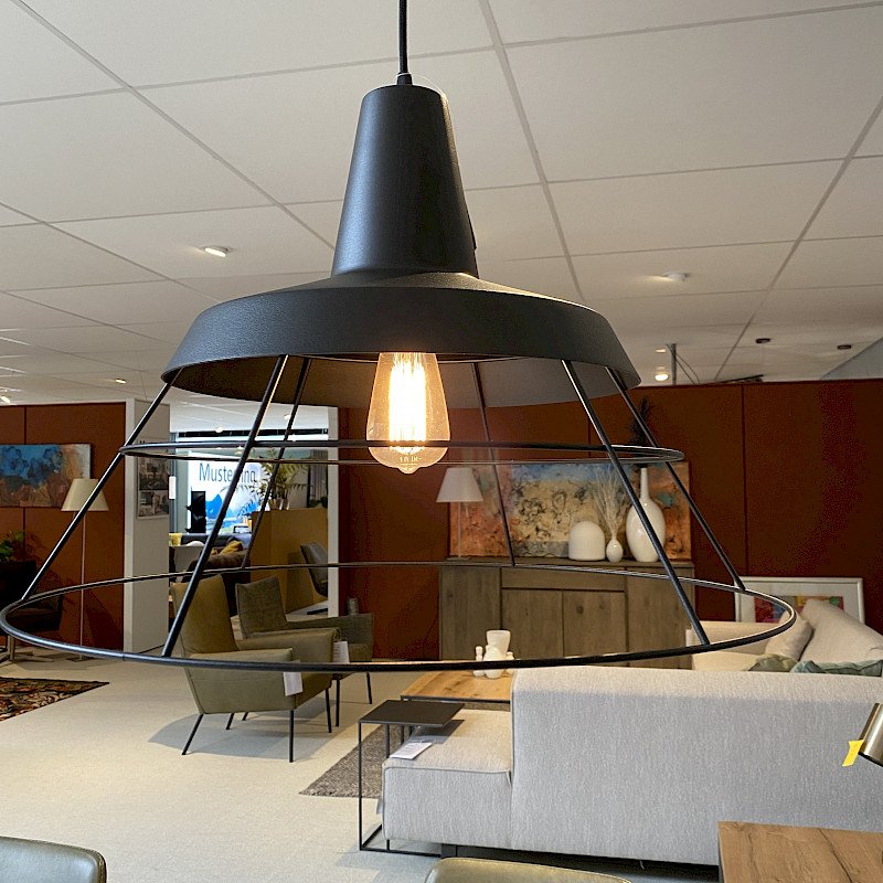 Luux Licht Worker pendant lamp | €159 | Whoppah