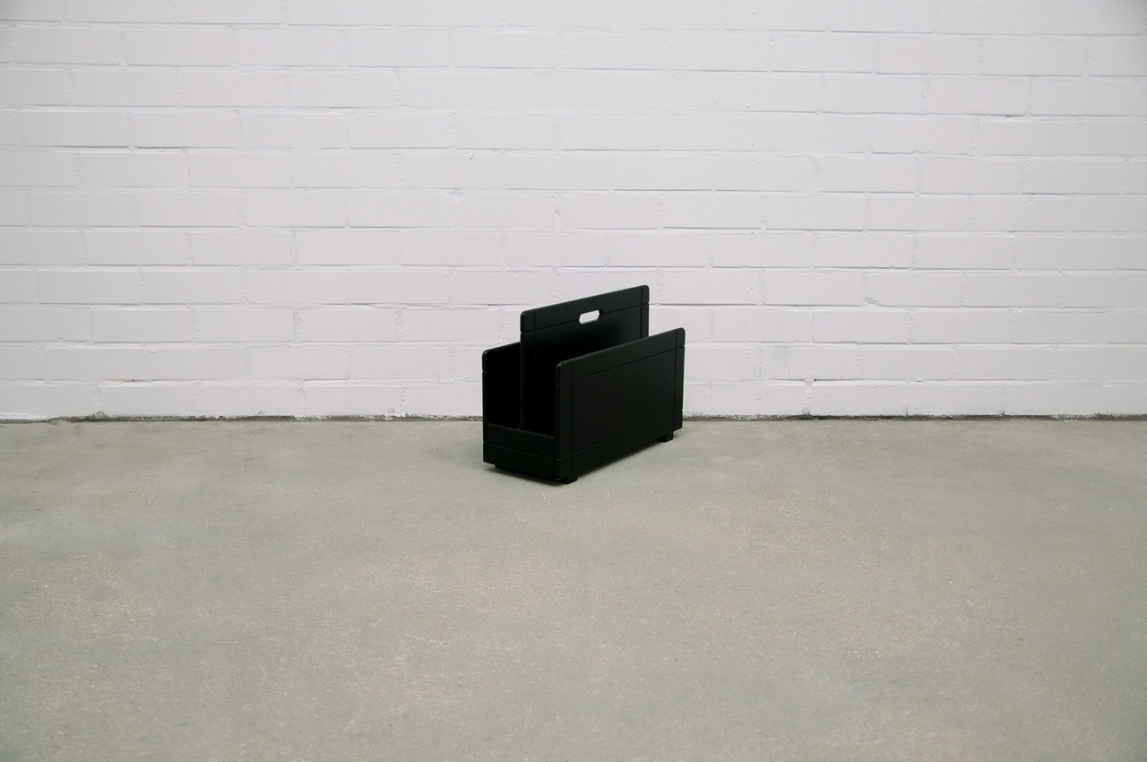 Black Wooden Reading Rack | €54 | Whoppah