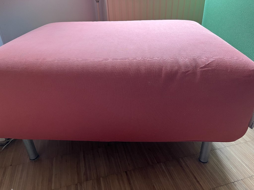 Puf Gerard van den Berg Etiqueta | €200 | Whoppah
