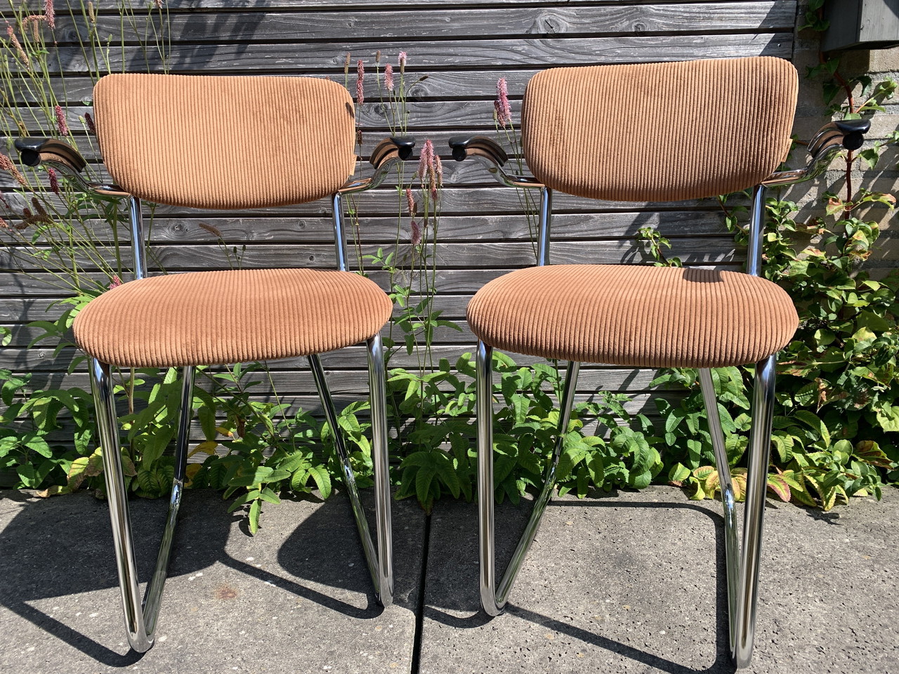 2x Tube Frame Chairs Fana, Paul Schuitema Reupholstered | €300 | Whoppah