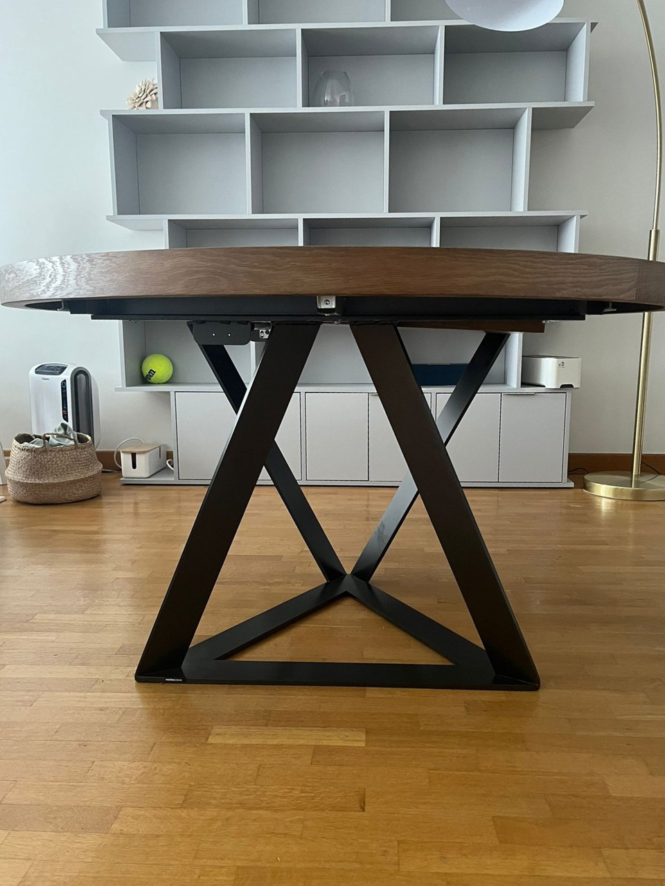 Track - table de repas ronde - Roche Bobois | €4,500 | Whoppah