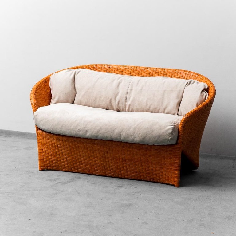 2 SEATER WOVEN SOFA BY TITO ANGIOLI 90S VINTAGE MODERN ANTIQUES | € ...