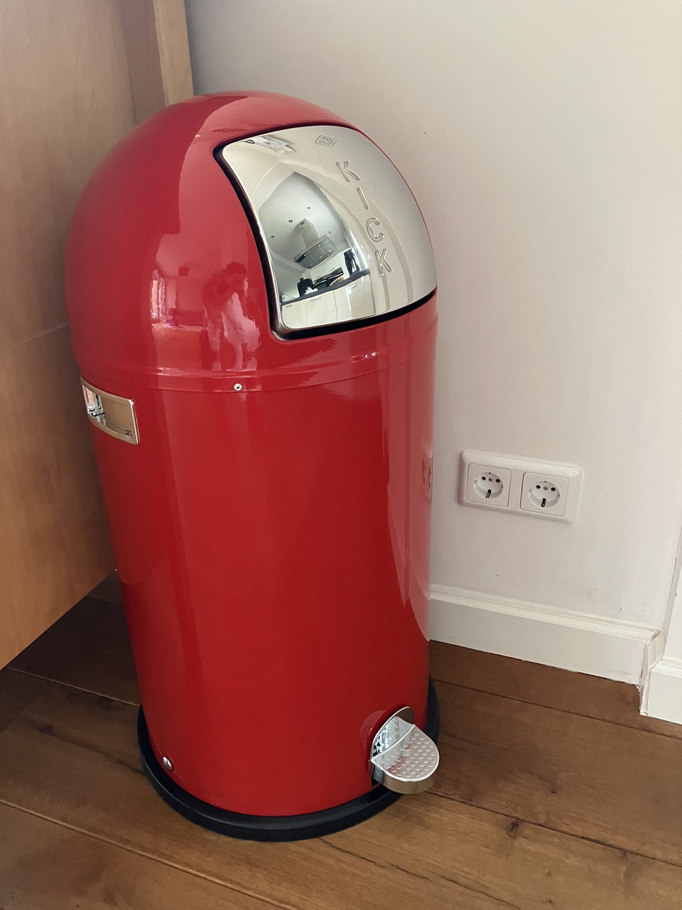 Wesco kickboy 40L rood | €80 | Whoppah