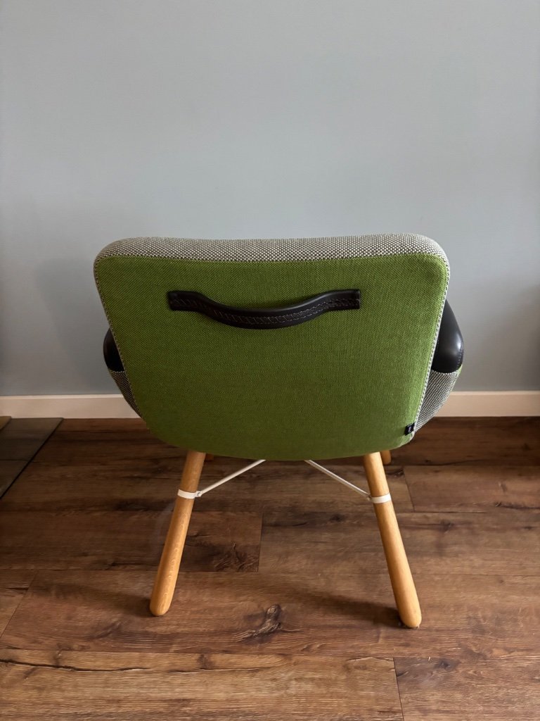 4 x Vitra River Chairs | €4,950 | Whoppah