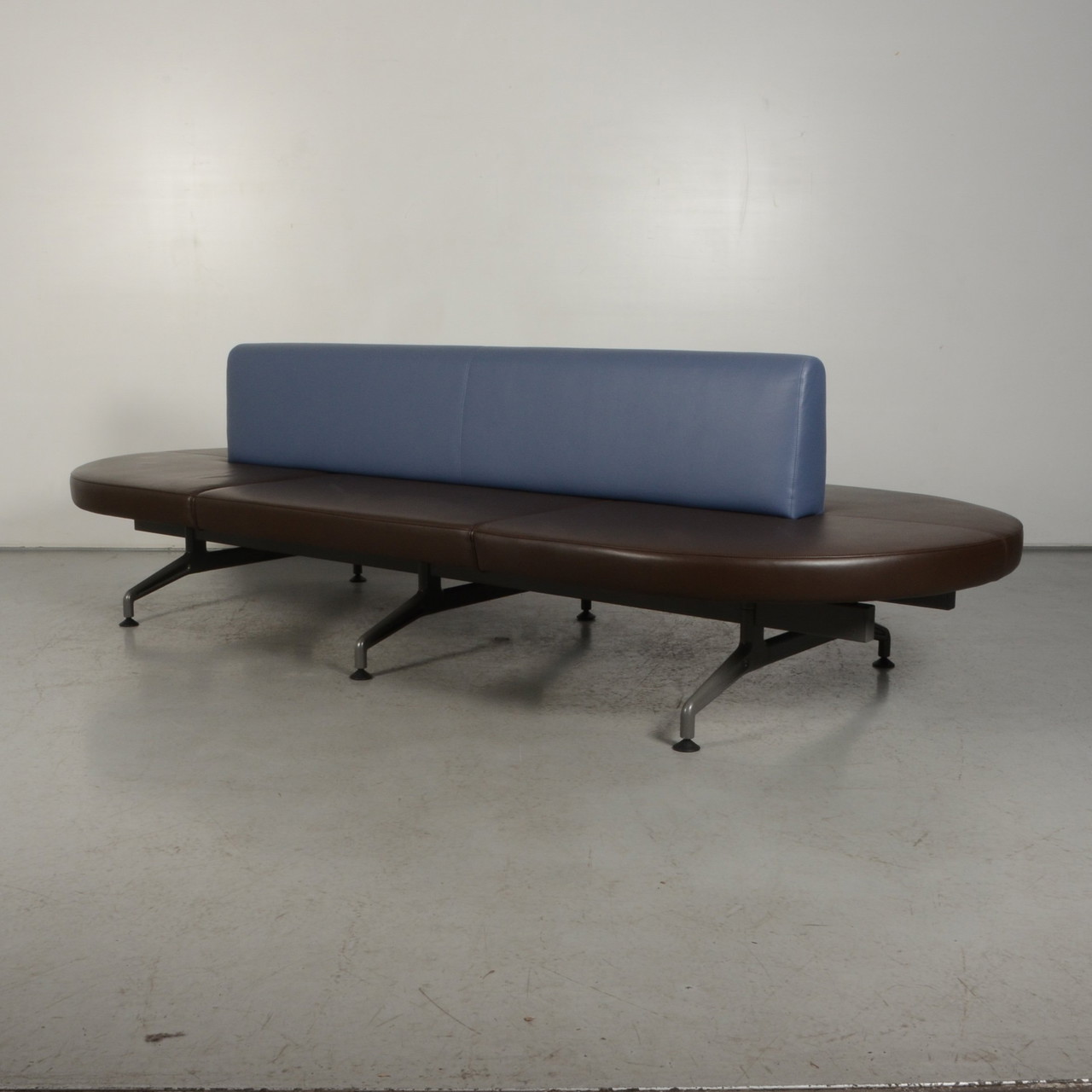 Kusch & Co Terminal Reception Bench, 300 X 126 Cm | €6,000 | Whoppah