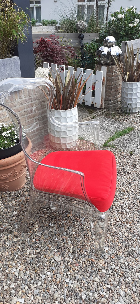 Modern Oriole Pedrali Pasha 660 | €400 | Whoppah