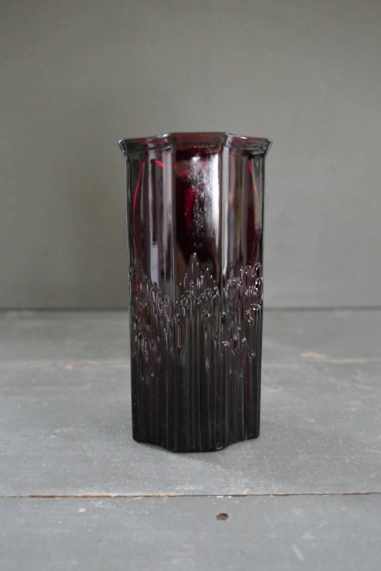 Vintage Avon ruby red pressed glass vase. | €20 | Whoppah
