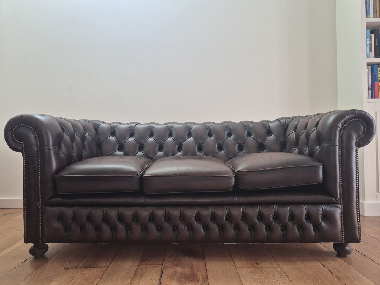 Original Springvale Chesterfield 3-seater sofa | €750 | Whoppah