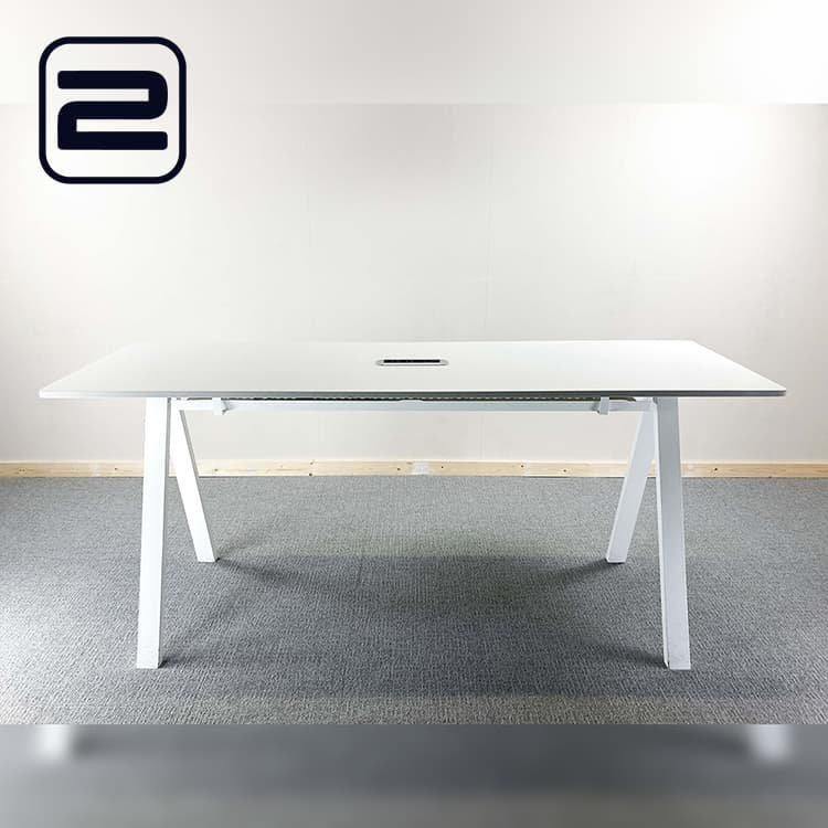 PAMI Meeting Table | €625 | Whoppah