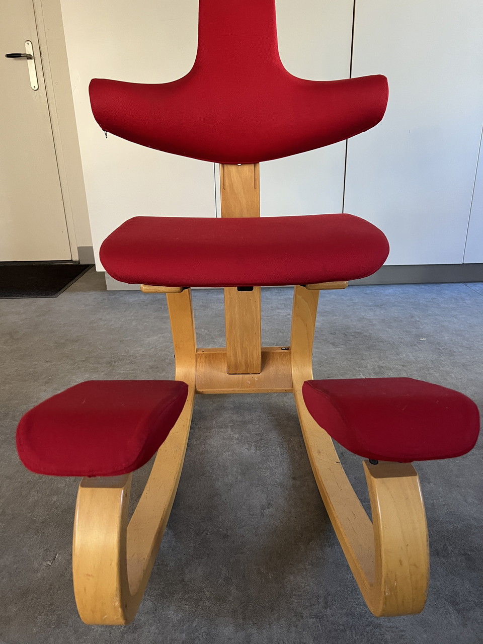 Thatsit Variér Stokke Red | €795 | Whoppah