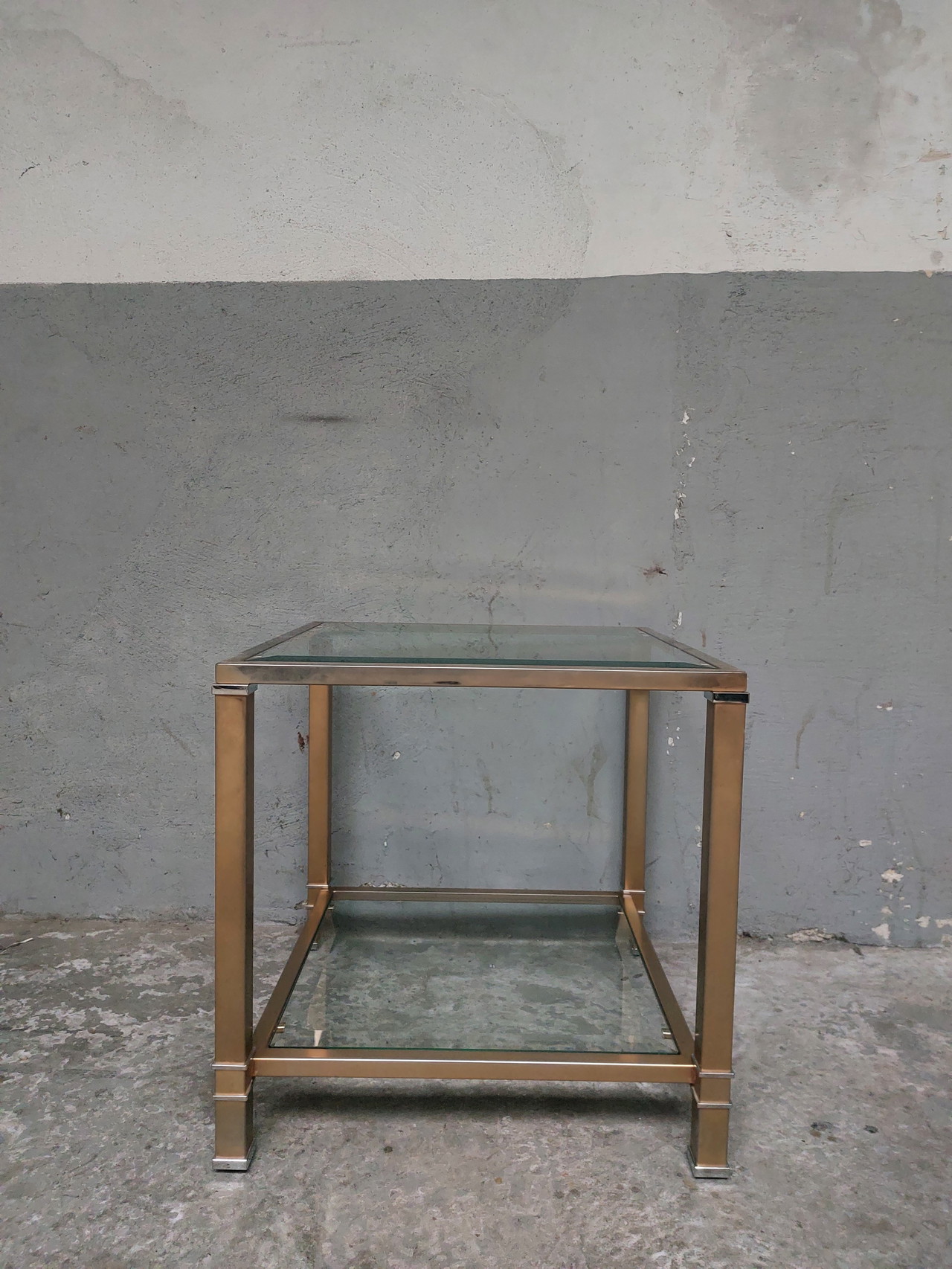 Table basse Golden Hollywood Regency par Linea Bellini | €187 | Whoppah