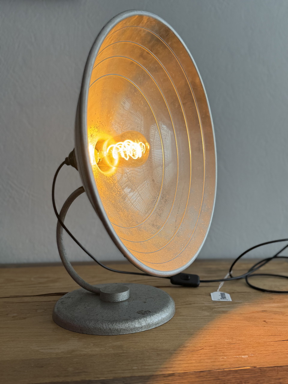 Vintage Industrial Table Lamp Metal 1960s | €135 | Whoppah