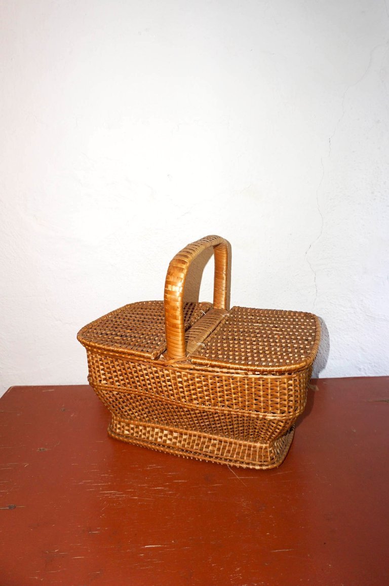classic vintage mid-century picnic basket *1960s japandi modernist ...