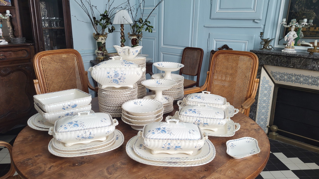 Petrus Regout Xixeme 115-delig servies | €1,200 | Whoppah