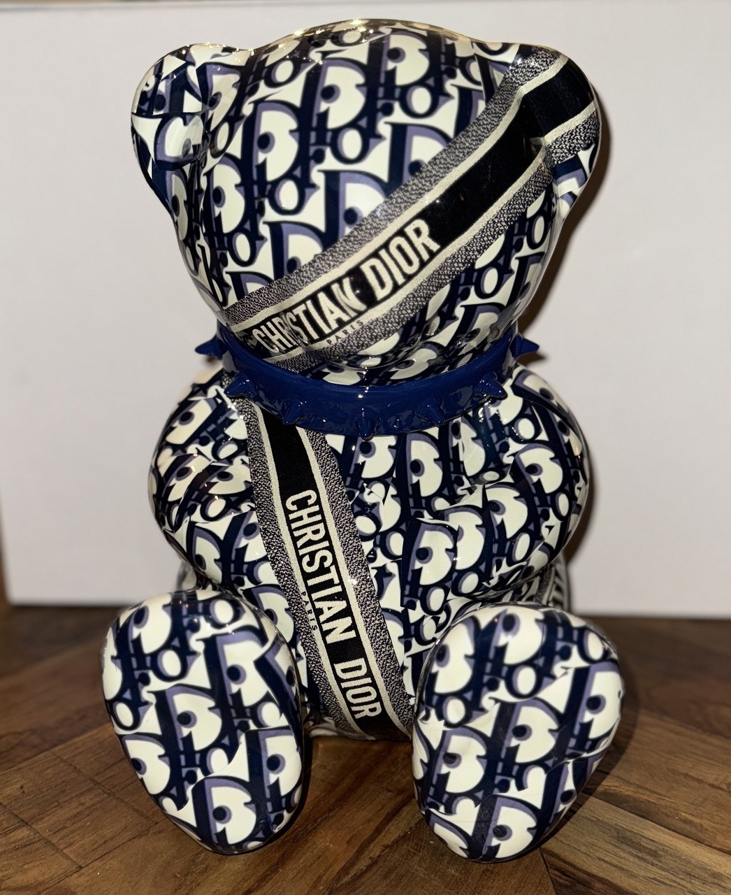 Christian Dior Beer - Cobra Kunst | €500 | Whoppah
