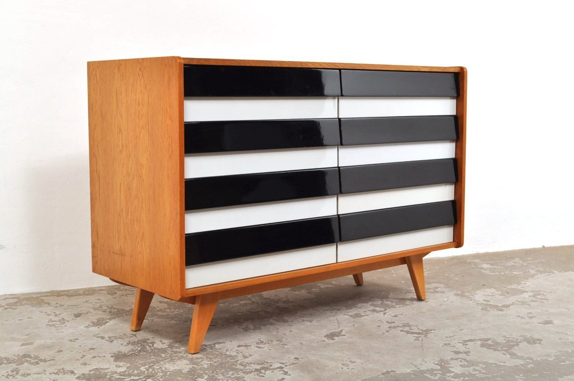 Vintage Jiri Jiroutek U-453 Chest of Drawers, 1960s | €1,050 | Whoppah