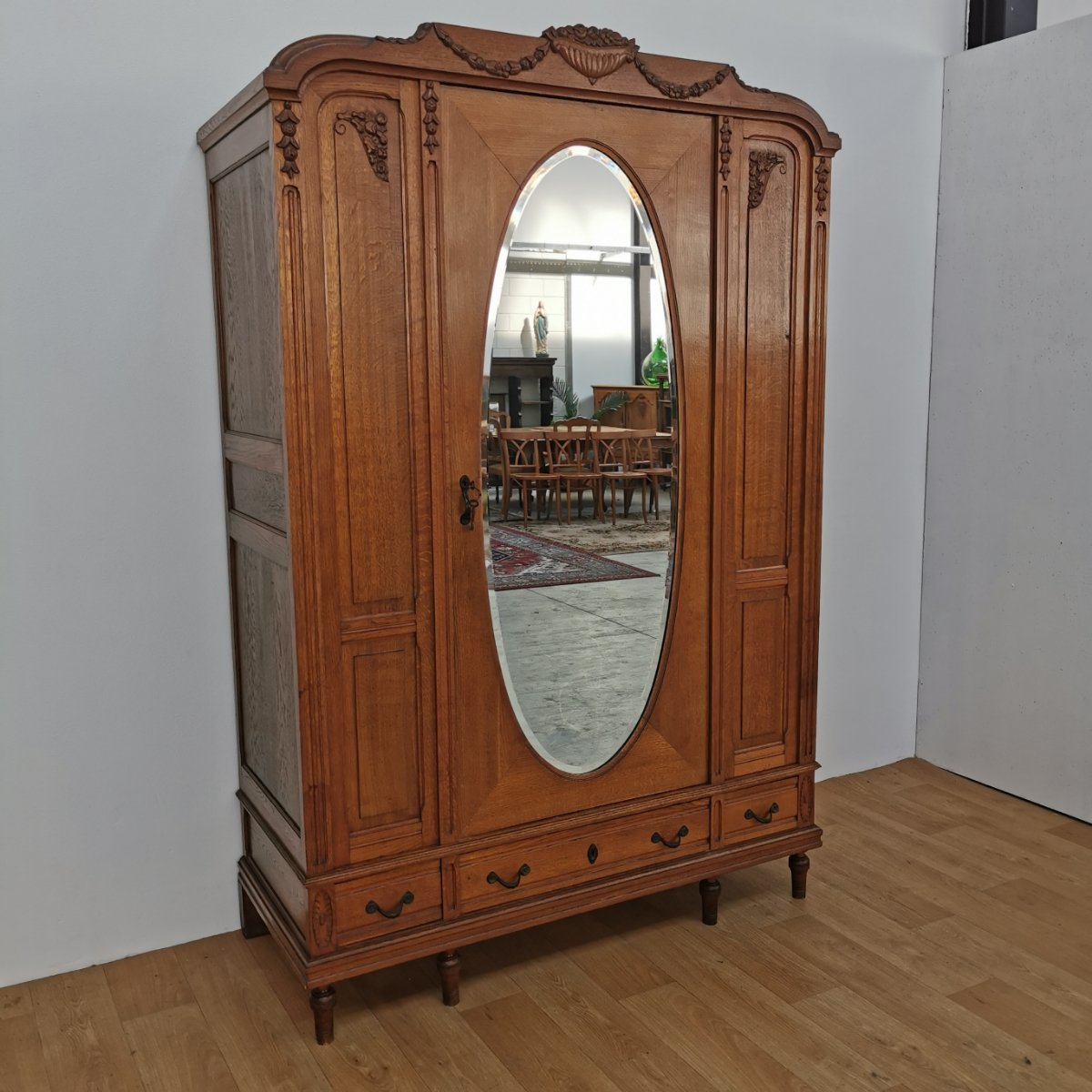 Vintage Country Wardrobe Wardrobe Wardrobe Demountable | €445 | Whoppah