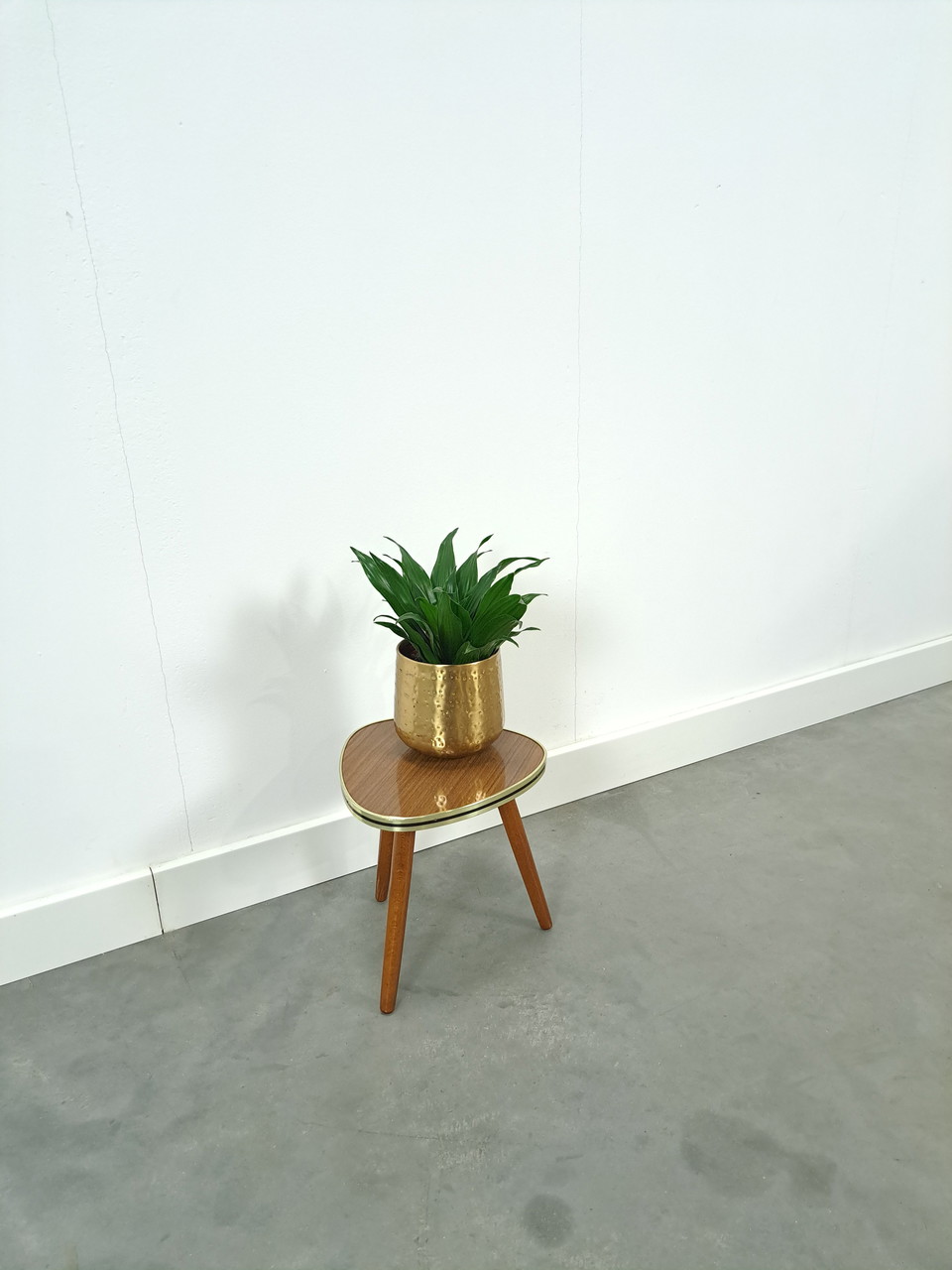 Small Plant Table With Brown Wood Look Formica Top | €59 | Whoppah