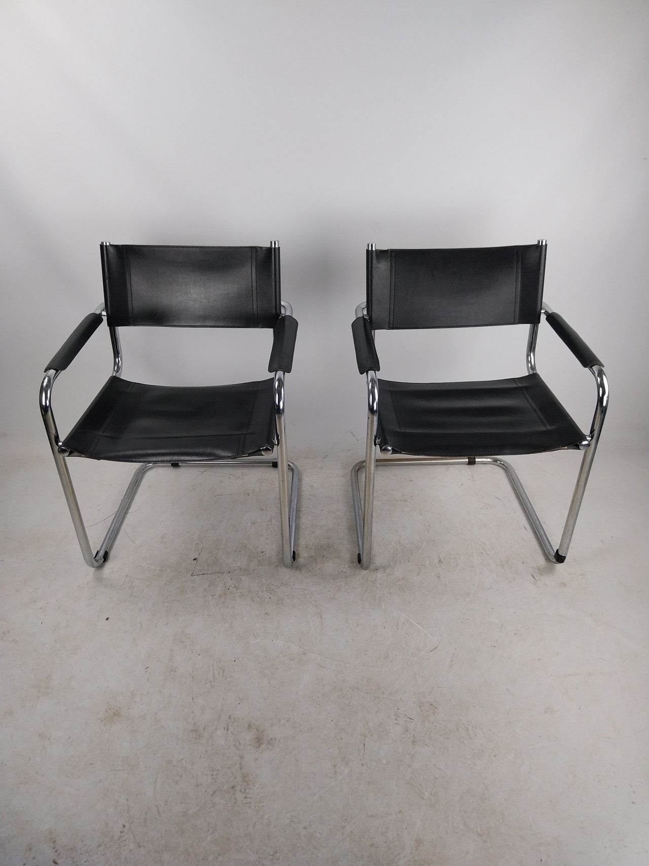 2 X Tube Frame Chairs 1990'S. With Black Leather. | €250 | Whoppah
