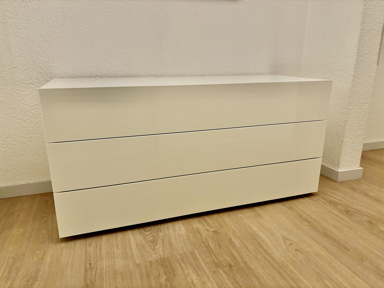 Poliform Dream Commode | €650 | Whoppah