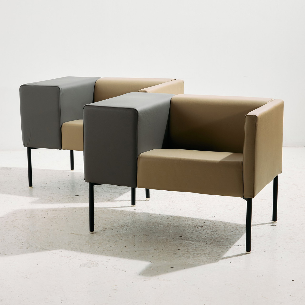 Mk10490 Brix Lounge Chair By Kensaku Oshiro For Viccarbe | €670 | Whoppah