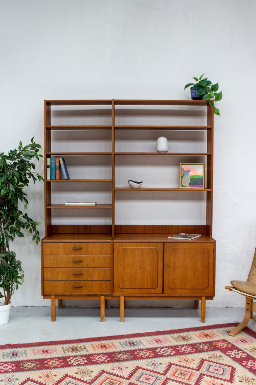 Vintage teak bookcase highboard sideboard Midcentury | €990 | Whoppah