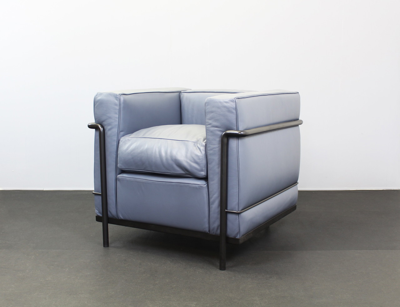 Lc2 Chair Le Corbusier Gray Leather Cassina, Charlotte Perriand Seats ...