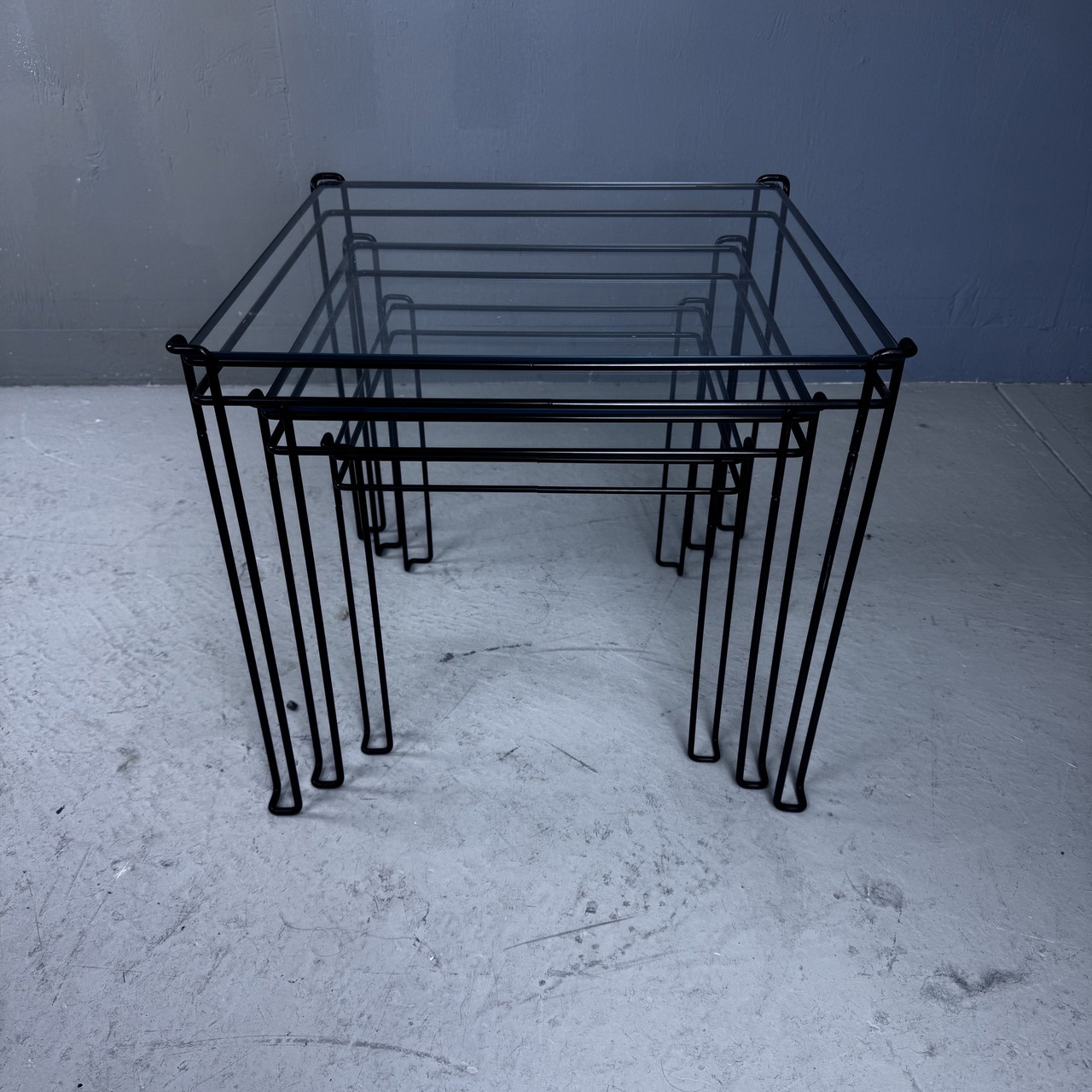 Minimalist Wire Steel Side Tables 3X | €169 | Whoppah