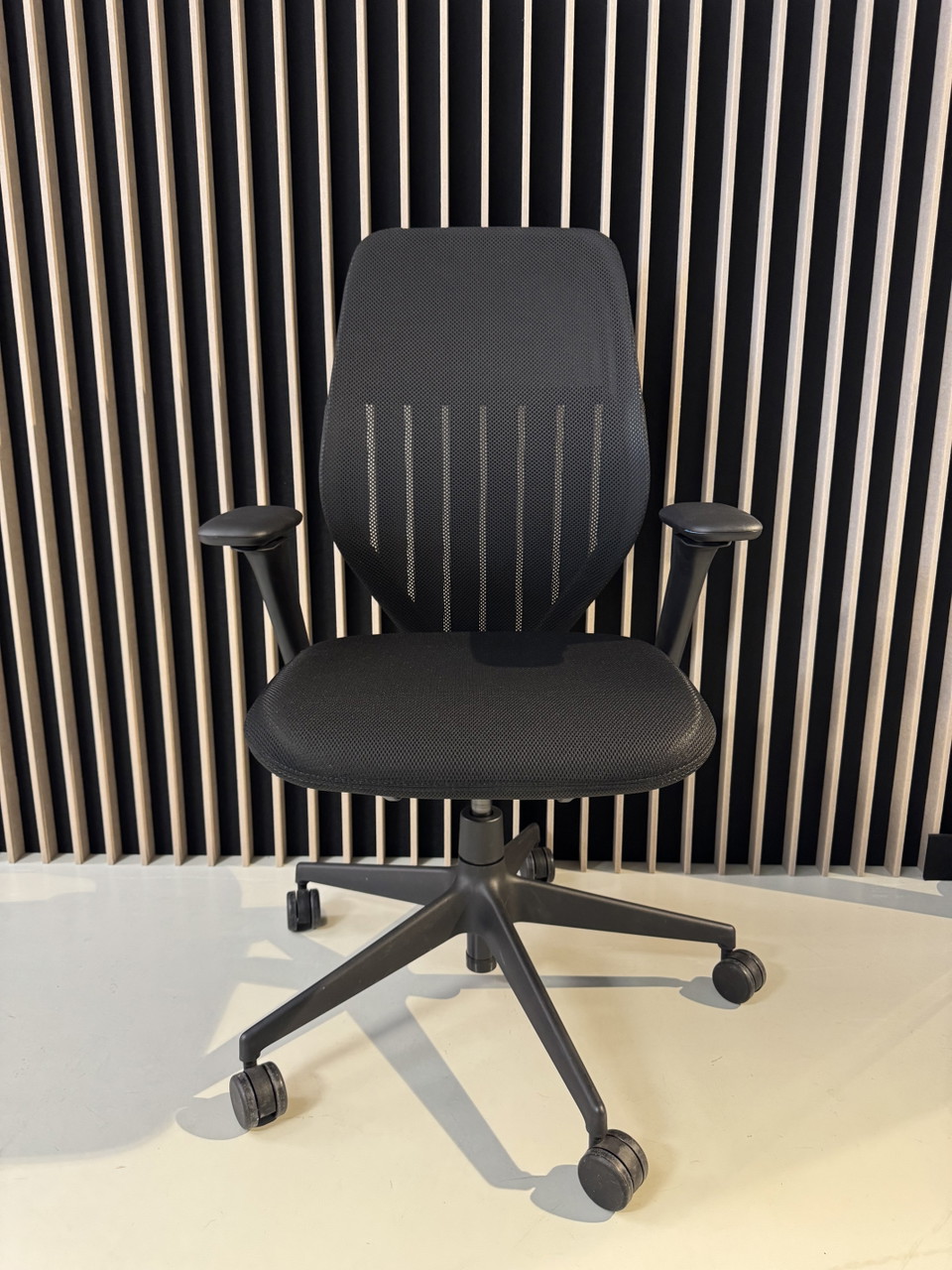 Vitra ACX Light Siège de bureau | €350 | Whoppah