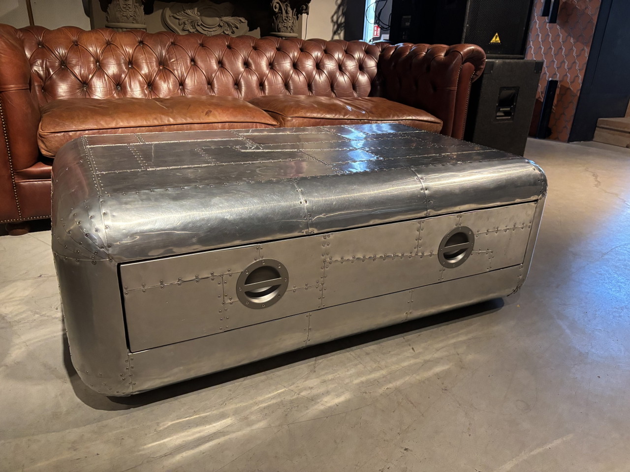 Timothy Oulton Aviator Blackhawk Couchtisch | €1,250 | Whoppah