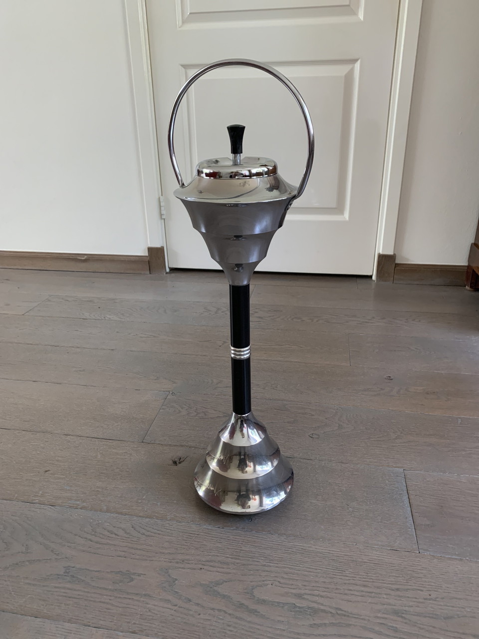 Vintage staande asbak | €50 | Whoppah
