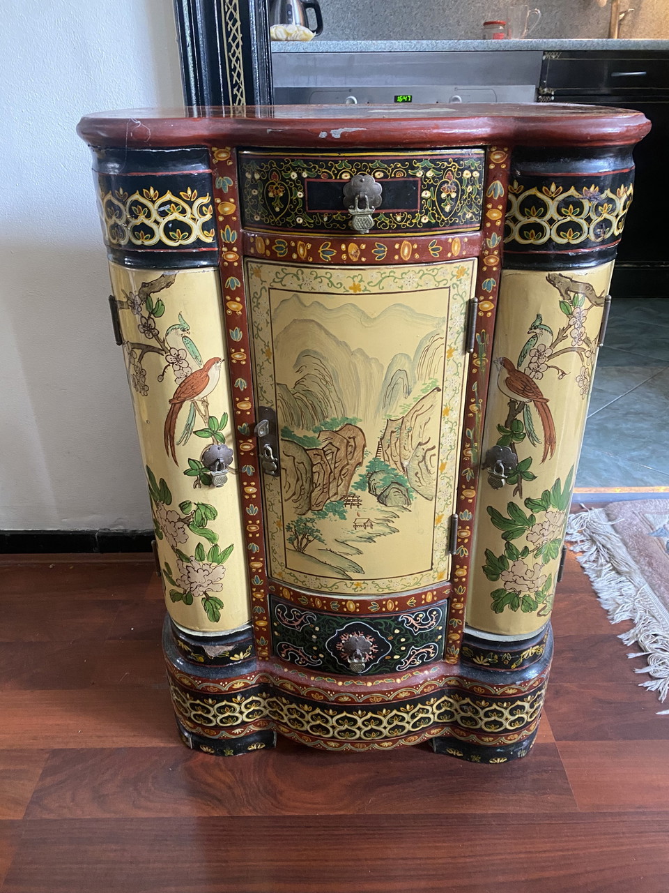 Chinese Closet | €350 | Whoppah