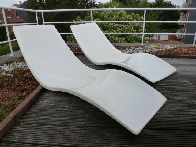 Pair of Outdoor Fiberglass Vintage Sunbeds | €850 | Whoppah