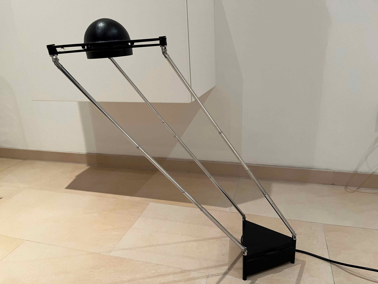 Kandido table lamp - Porsche Design For Lucitalia | €195 | Whoppah