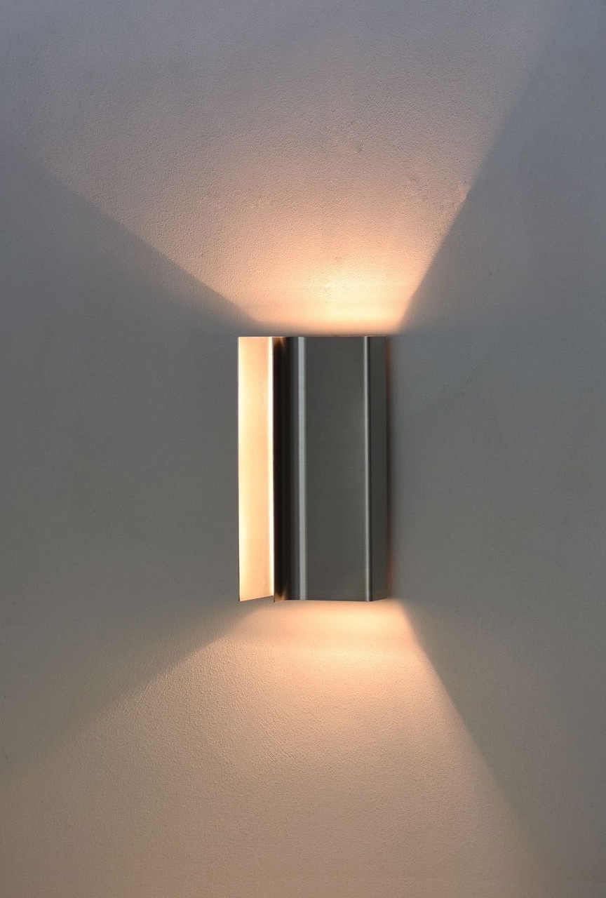 Architraaf Wall Lamp by Pierre Vandel for Raak | €590 | Whoppah