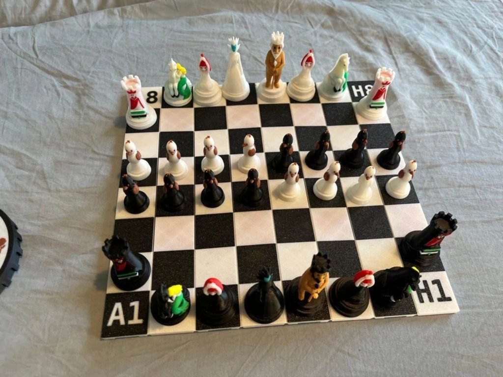 H.C. Andersen Talking Chess Set | €40 | Whoppah