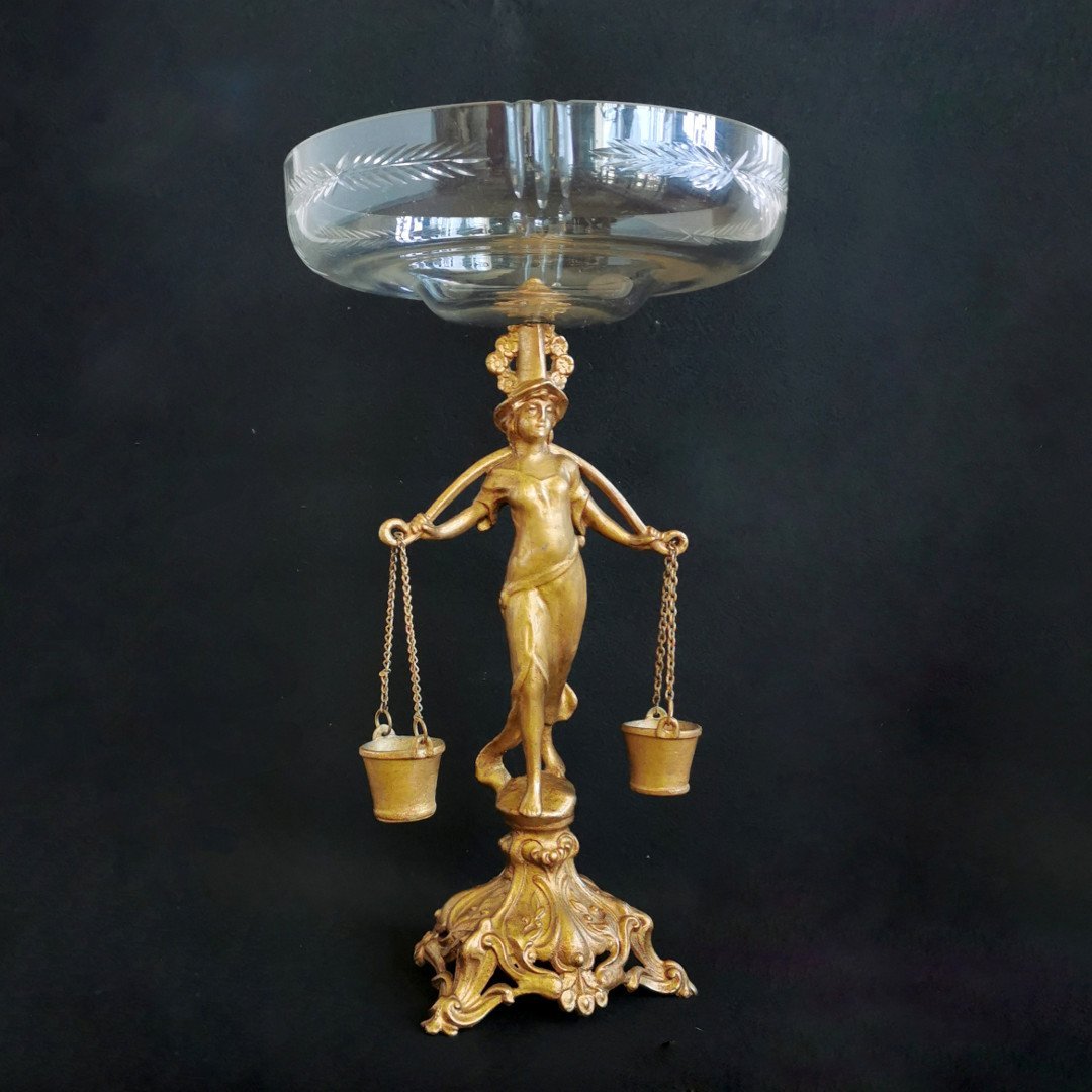 Modernist Centerpiece | €270 | Whoppah