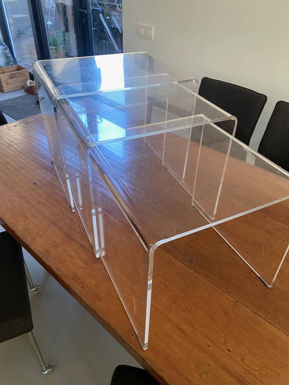 3x Vintage Plexiglass Side Tables | €165 | Whoppah