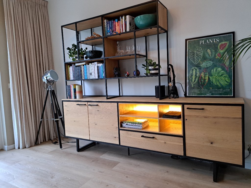 Xooon cabinet, as good as new! | €995 | Whoppah