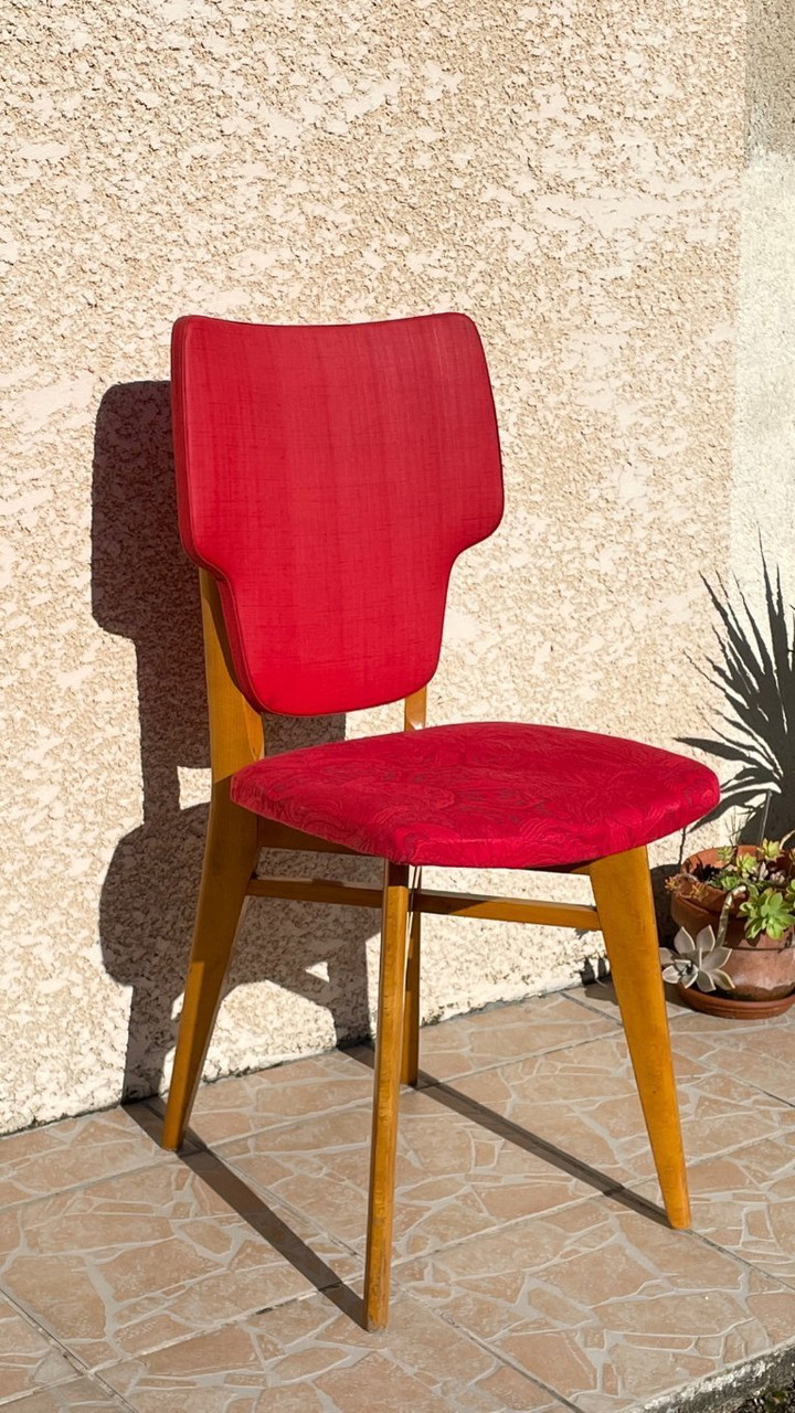 Graphic RED Retro Vintage Chair | €125 | Whoppah