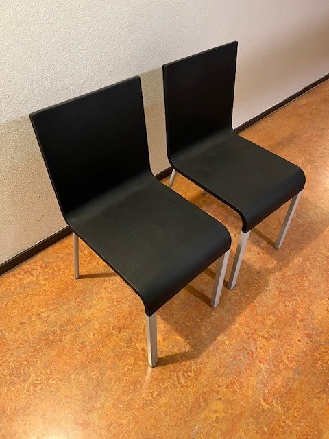 2x Vitra Dining Chair O3 | €350 | Whoppah