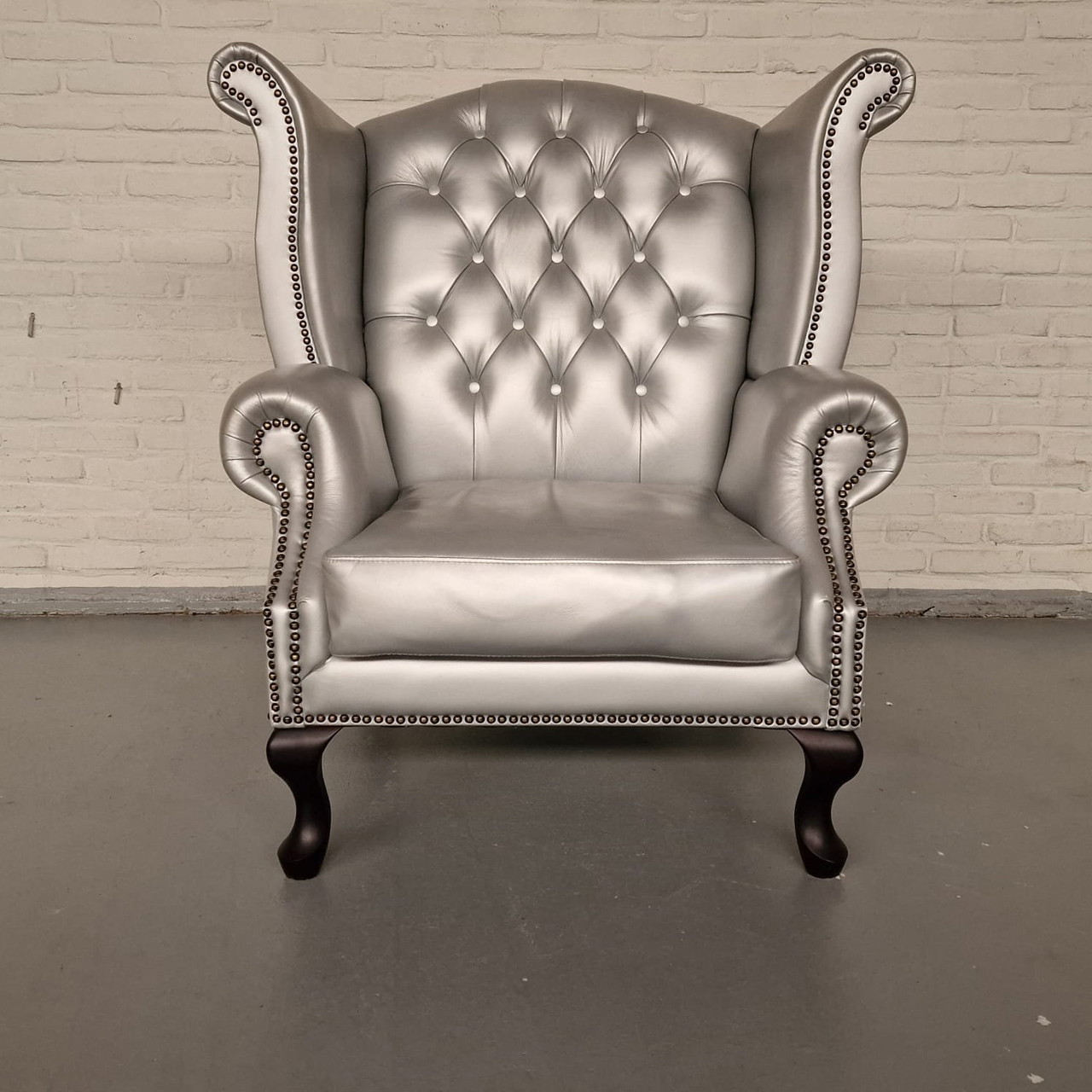 King Classic Chesterfield Sessel - Silber, Leder | €1,088 | Whoppah