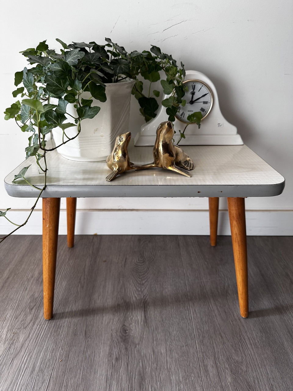 Formica 1960s Plant Table | €69 | Whoppah