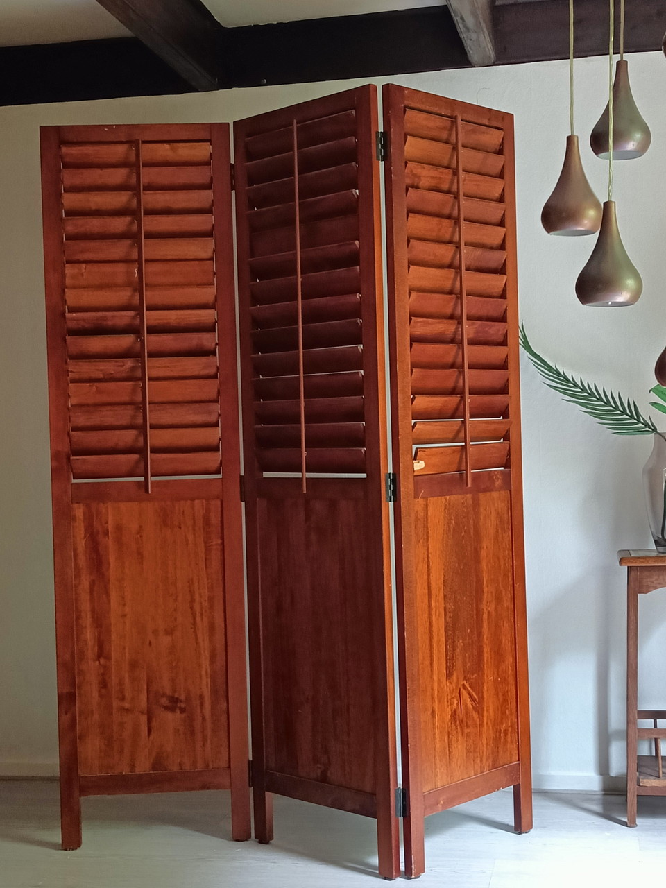 Mahogany Wooden Louvre Screen Partition Wall | €50 | Whoppah