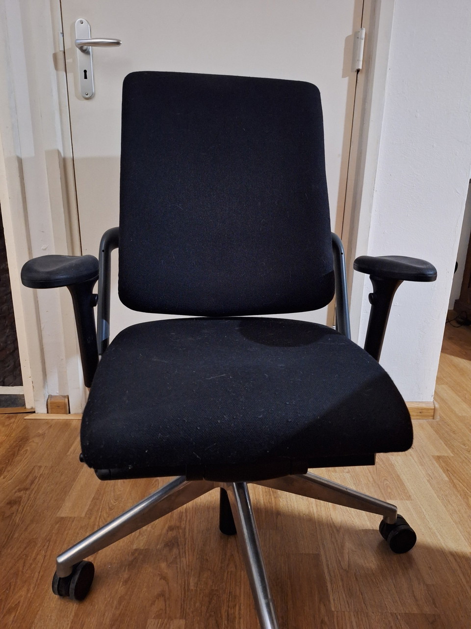 Grohde & Grahl Xenium Black Office Chair | €150 | Whoppah