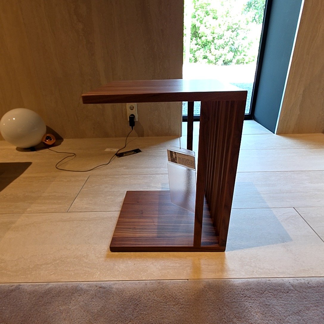 Flexform Vienna side table | €1,099 | Whoppah