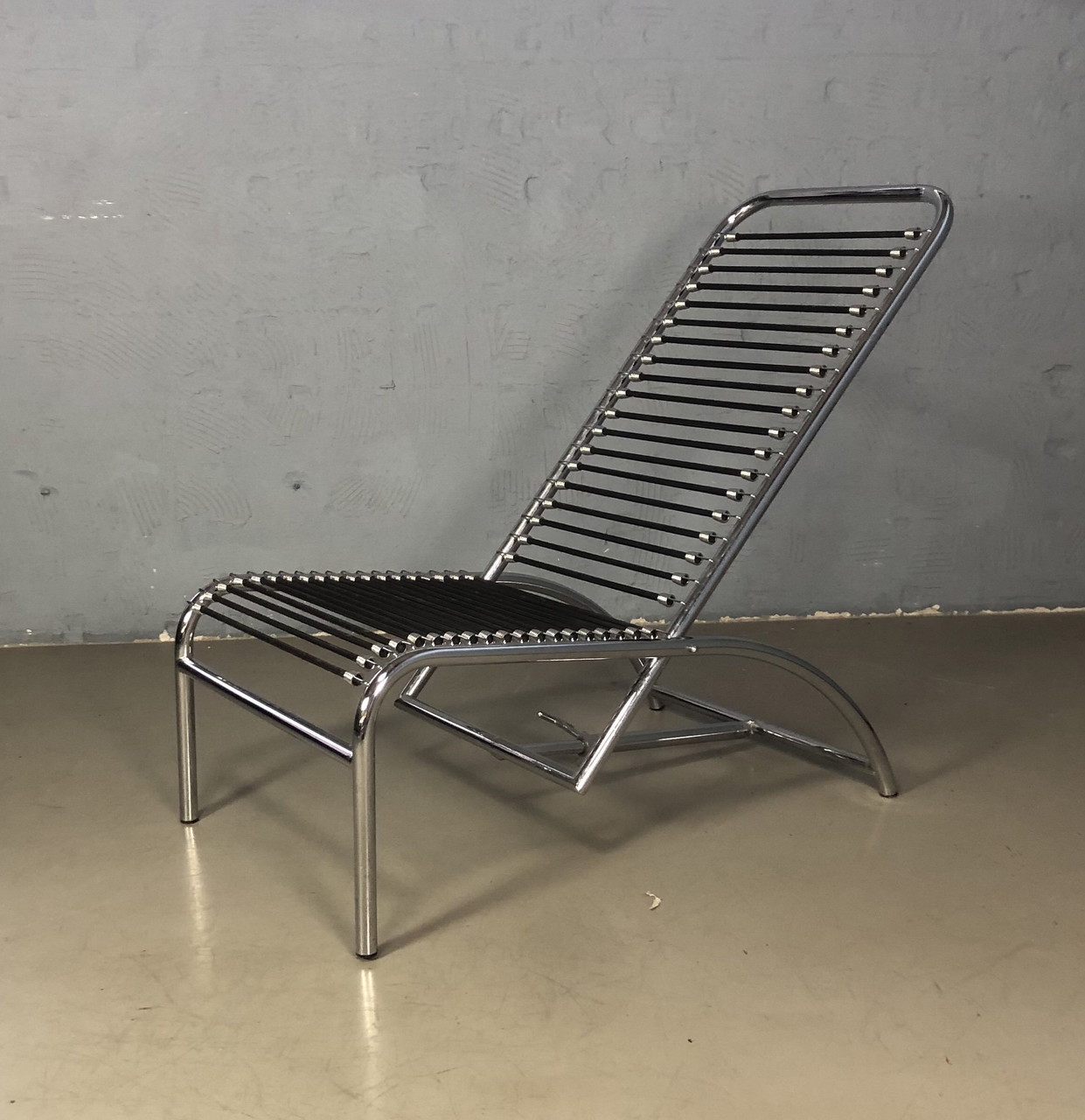 Sandow Deck Chair Rene Herbst | €750 | Whoppah