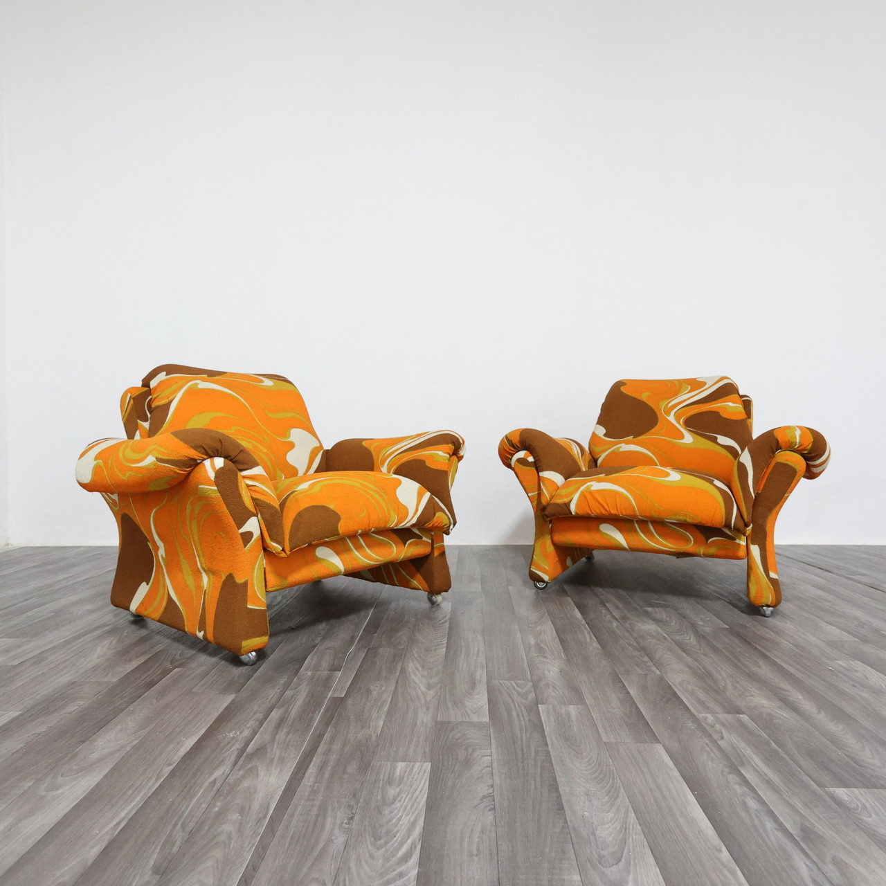 Guarnacci Padovano Vagnoni Pair of 1-Seater Armchairs Mod. Ionica ...