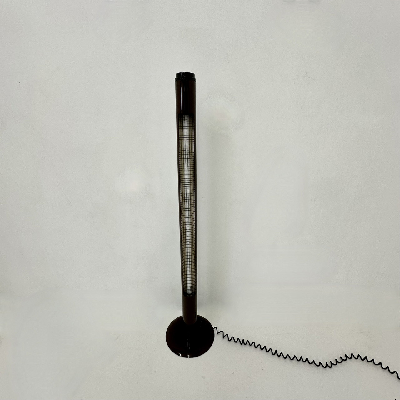 1970 Floor Lamp Brown Fluorescent Tube Post Modern Vintage | €150 | Whoppah