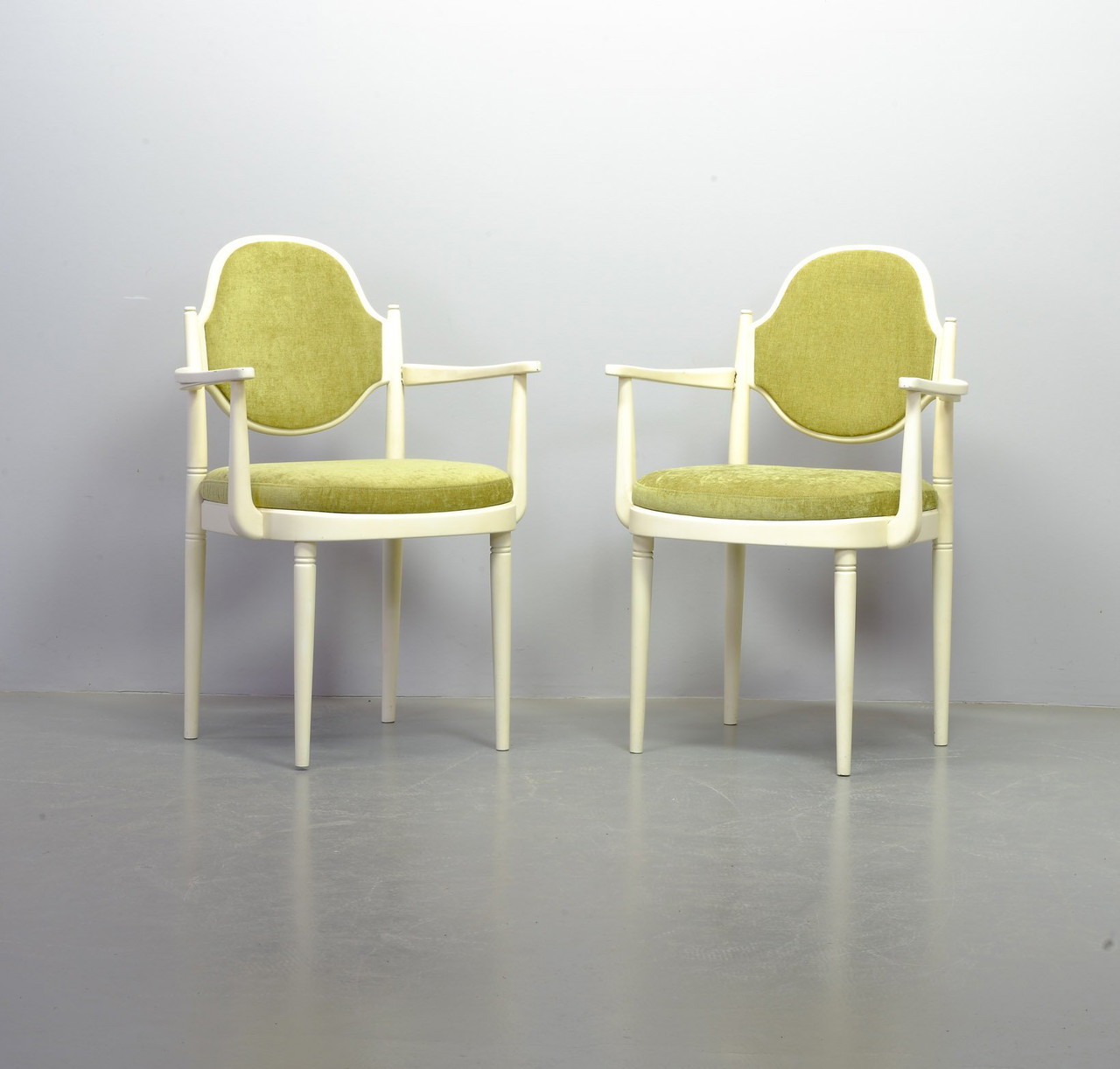 2 Classic Creamy Offwhite Thonet Side Chairs Model 644 PV with Almond ...